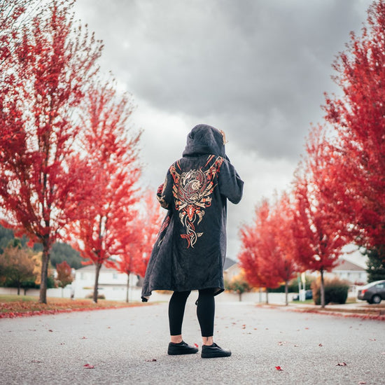 War Raven Cloak – Lunafide