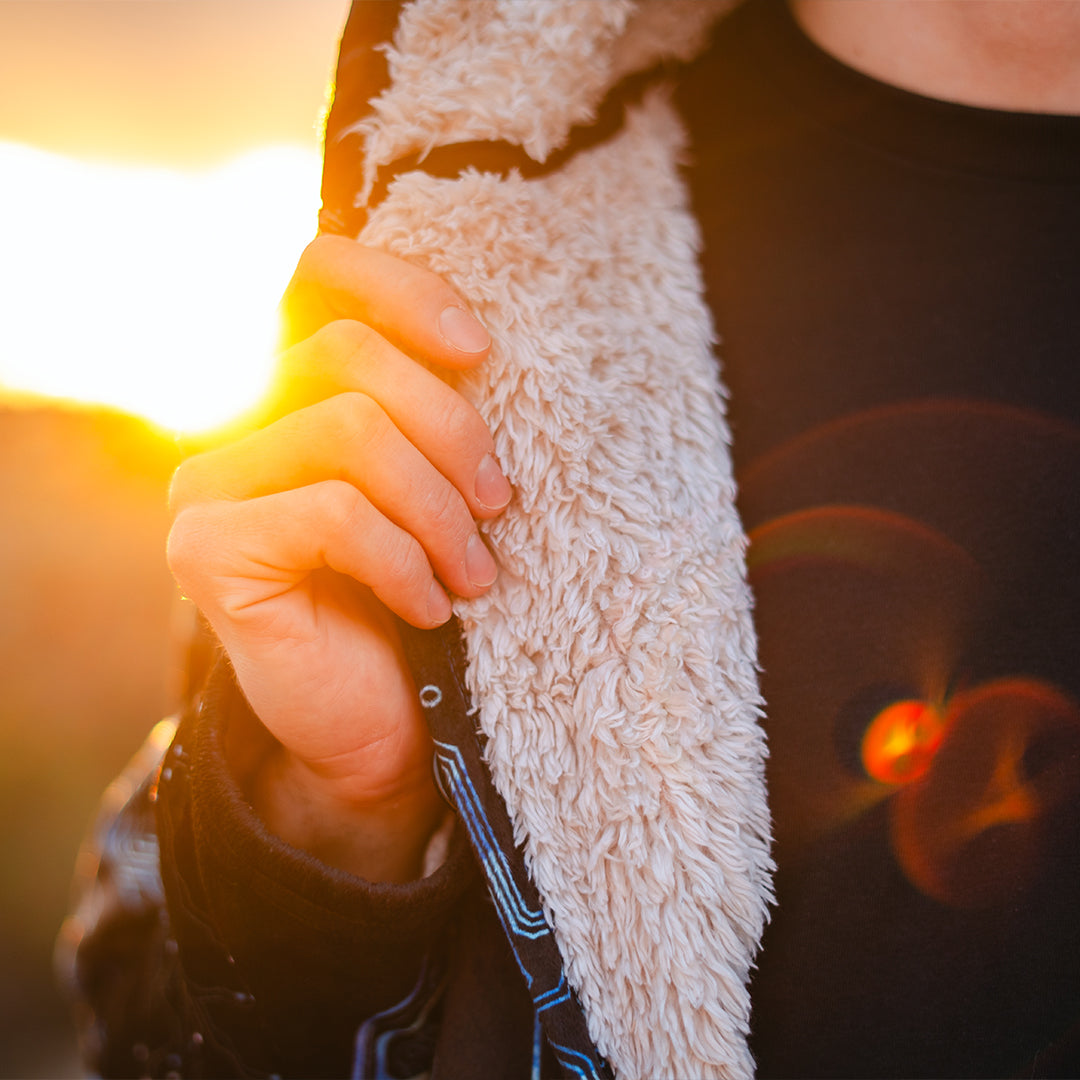 Cyber Cloak – Lunafide