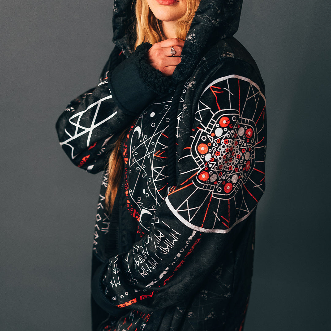 Nine Worlds Ultra Cloak – Lunafide