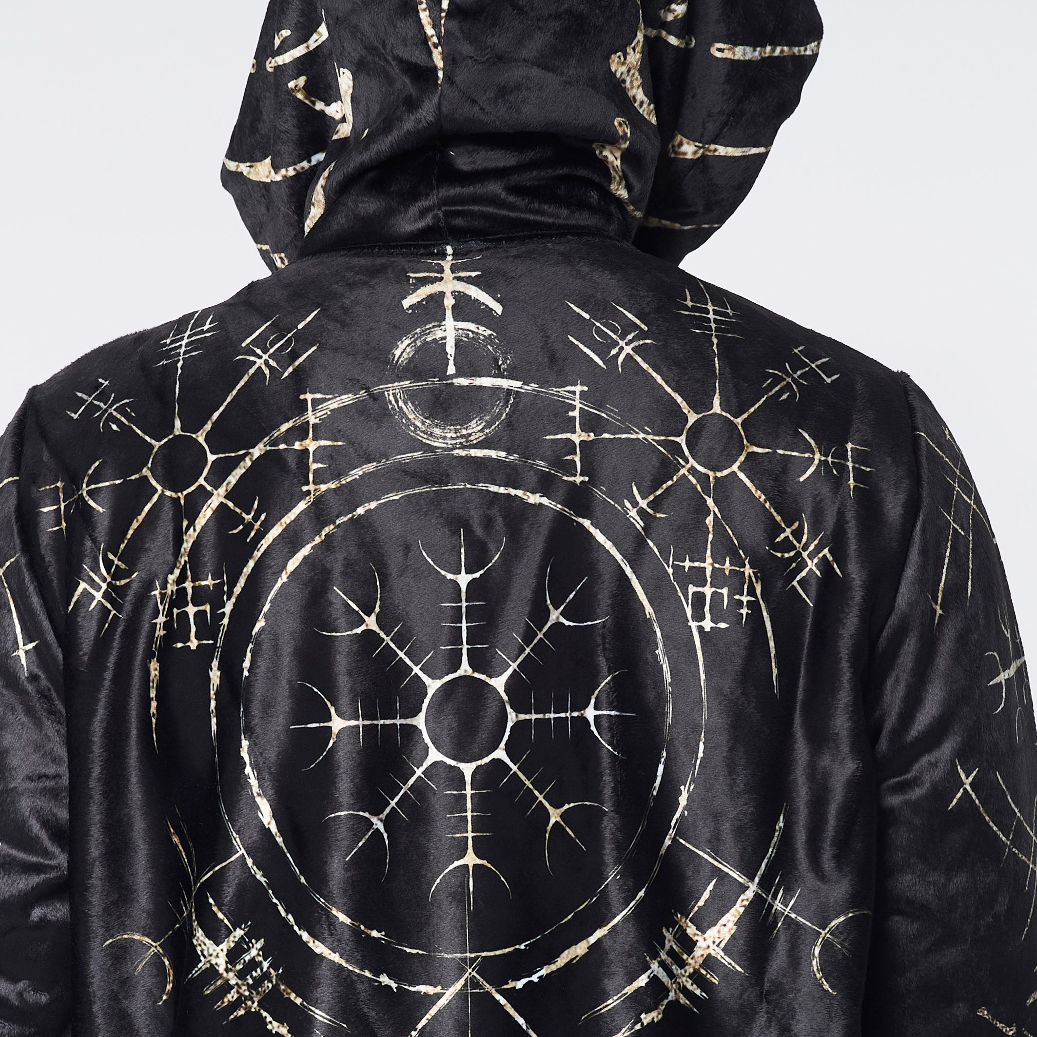The Stave Ultra Cloak - Gold – Lunafide