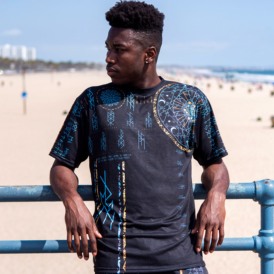 Nine Worlds Shirt - Night Edition – Lunafide